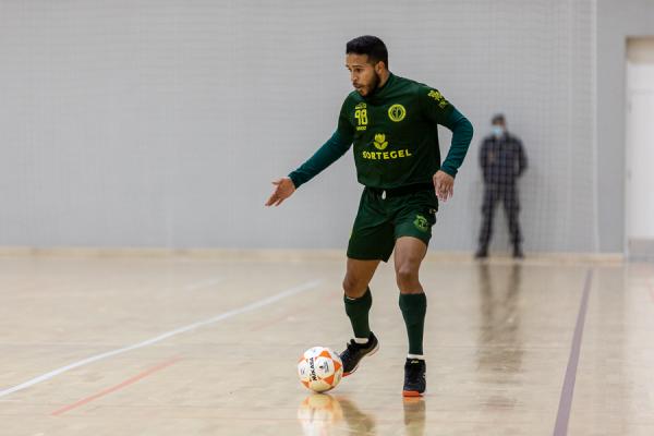 Patrick Erick abandona Macedense para assinar por clube da Liga Placard ...